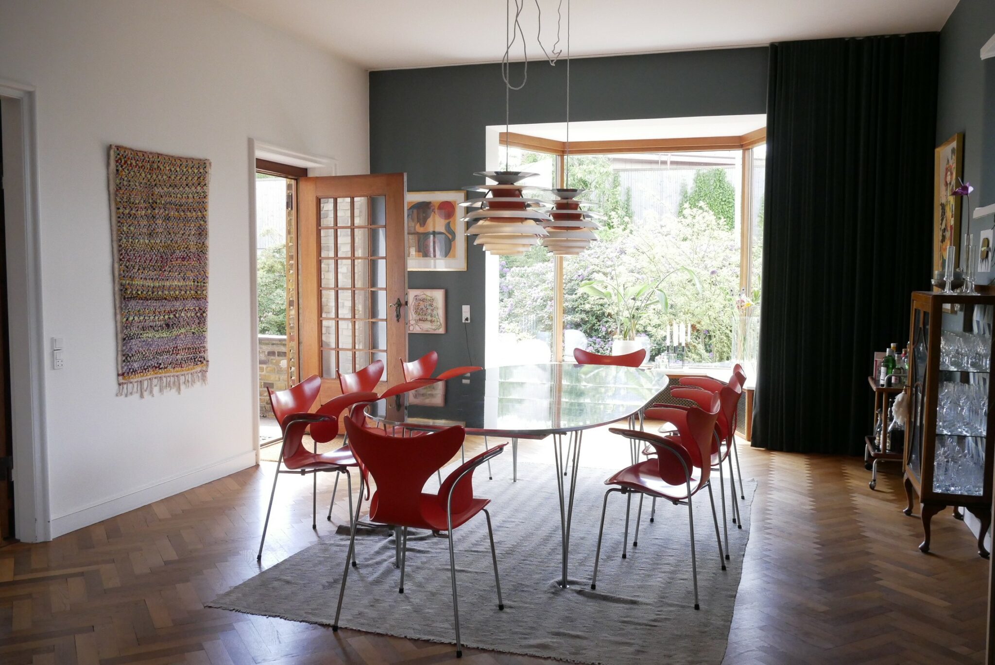 【tanuki journal】No.15 “現地取材”デンマークの古き邸宅で巡る、北欧ヴィンテージとアートが織りなす心地よい暮らしのヒント | 北欧家具tanuki